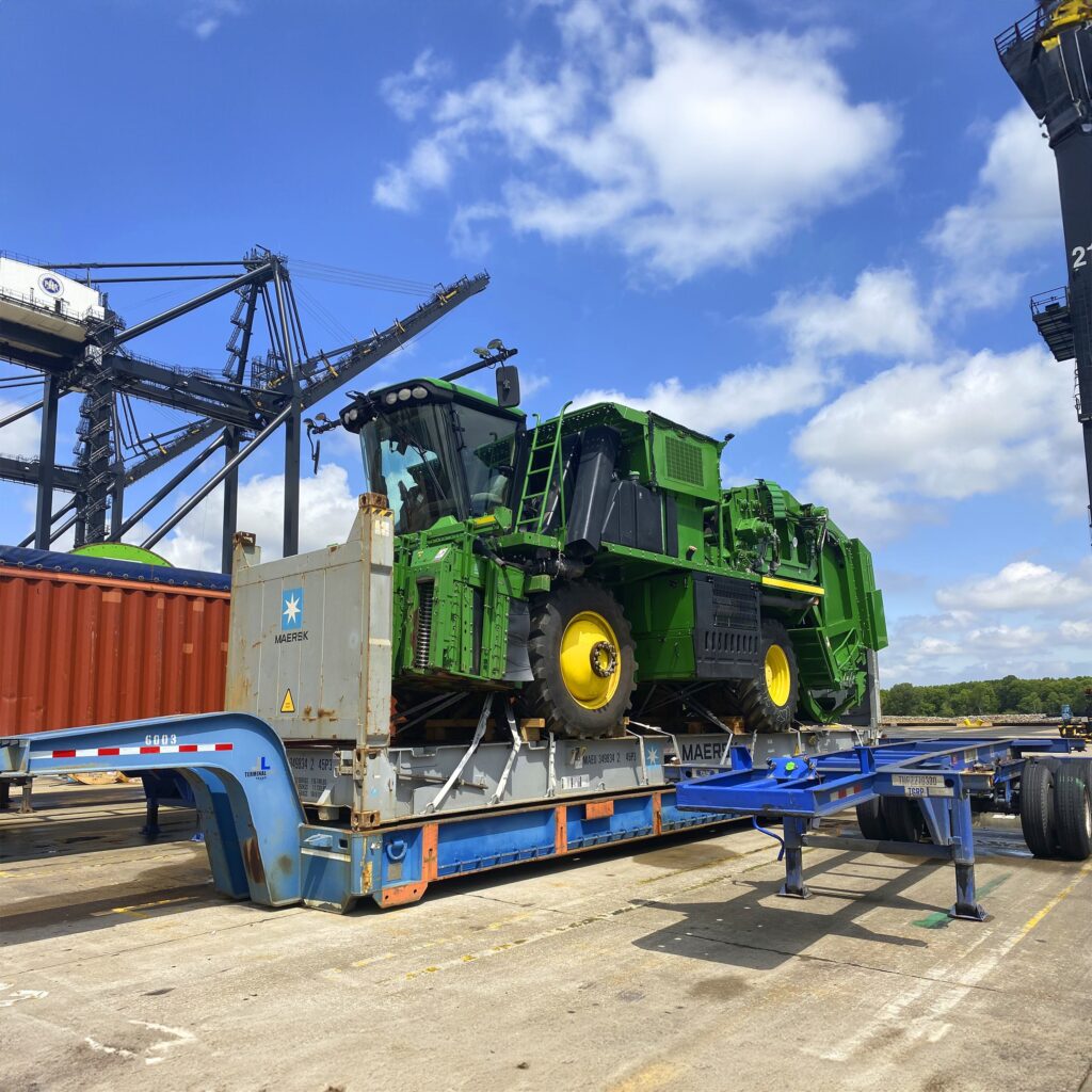 Combine Hauling. Farm Equipment Shipping Company Atlantic Project Cargo.